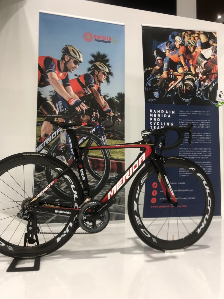 日本初!? MERIDA全モデル展示＆試乗施設 MERIDA 「X-BASE」行って来ました！ ル・サイク IZU | 自転車専門店 サイクル ...